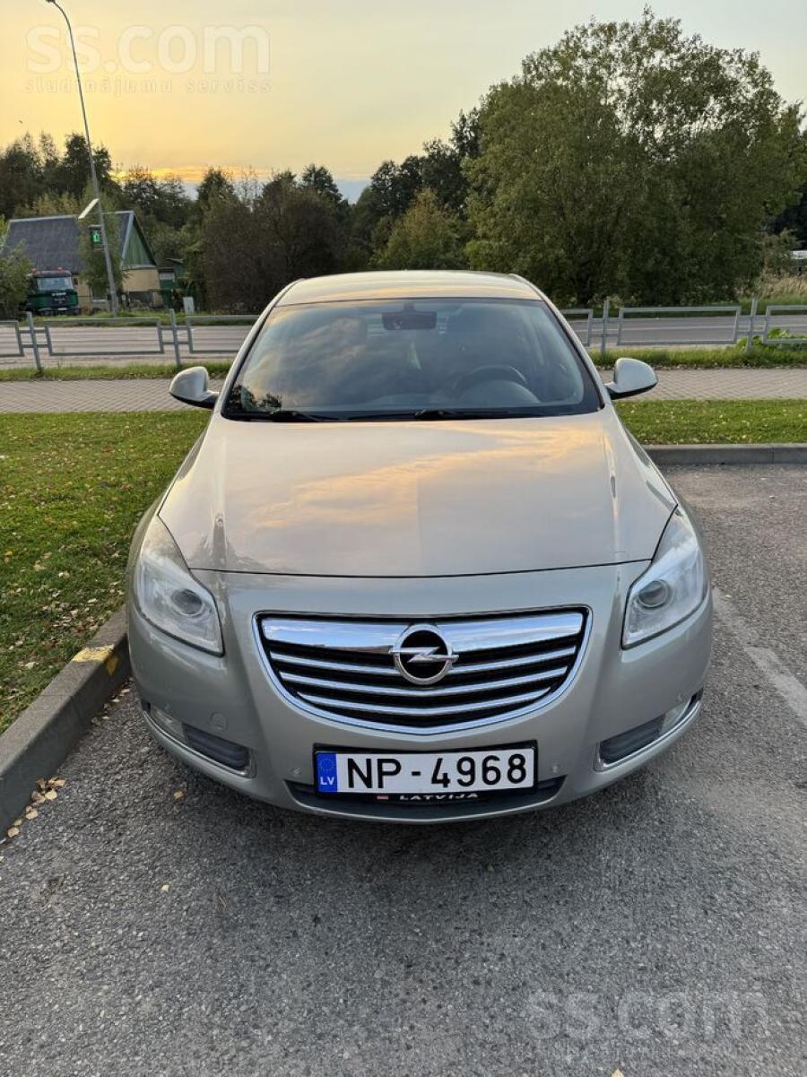 Brūns Opel Insignia 2012 Daugavpils, ar dzinēja tilpumu 2.00 L un nobraukumu 225 tūkst. km par 3600 €, foto 4 vietnē AUTOMOTO.COM.LV