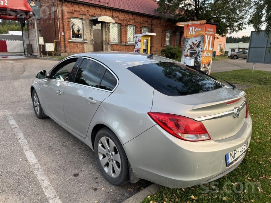 Brūns Opel Insignia 2012 Daugavpils, ar dzinēja tilpumu 2.00 L un nobraukumu 225 tūkst. km par 3600 €, foto 9 vietnē AUTOMOTO.COM.LV