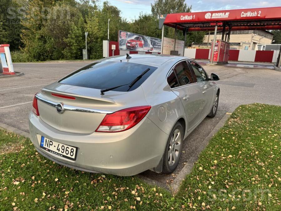 Brūns Opel Insignia 2012 Daugavpils, ar dzinēja tilpumu 2.00 L un nobraukumu 225 tūkst. km par 3600 €, foto 10 vietnē AUTOMOTO.COM.LV