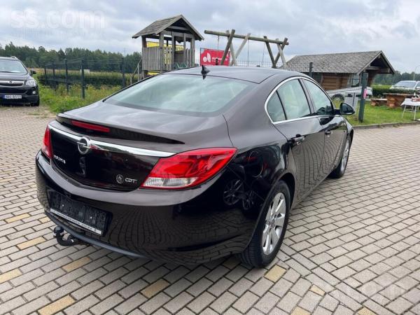 Brown Opel Insignia 2013 in Talsi, with an engine capacity of 2.00 L and mileage of 186 thousand km for 7470 €, photo 4 on AUTOMOTO.COM.LV