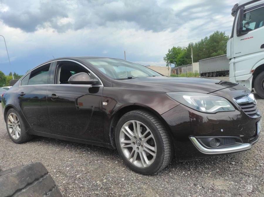 Brūns Opel Insignia 2013 Panevēža, ar dzinēja tilpumu 2.00 L un nobraukumu 314 tūkst. km par 1500 €, foto 3 vietnē AUTOMOTO.COM.LV