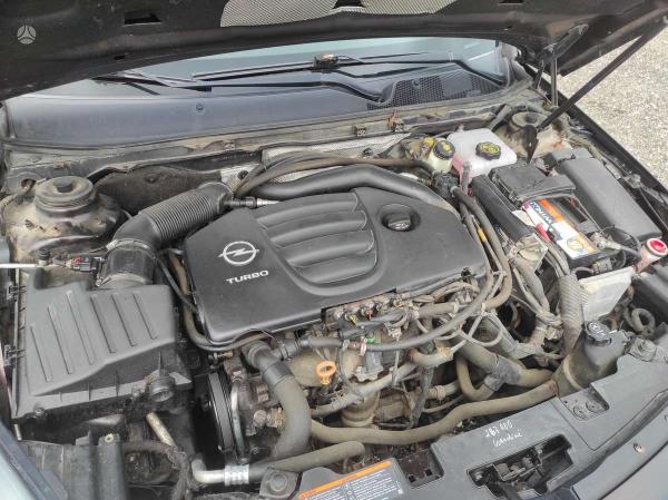 Brown Opel Insignia 2013 in Panevezys, with an engine capacity of 2.00 L and mileage of 314 thousand km for 1500 €, photo 8 on AUTOMOTO.COM.LV