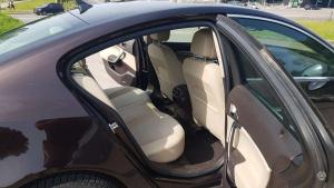 Brown Opel Insignia 2013 in Kaunas, with an engine capacity of 1.96 L and mileage of 241 thousand km for 3500 €, photo 9 on AUTOMOTO.COM.LV