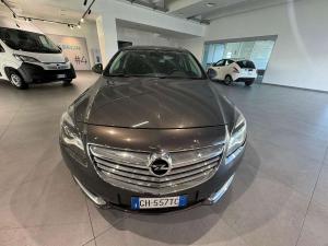 Brown Opel Insignia 2014 in Kaunas, with an engine capacity of 1.96 L and mileage of 191 thousand km for 5300 €, photo  on AUTOMOTO.COM.LV