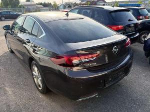 Brown Opel Insignia 2020 in Utena, with an engine capacity of 2.00 L and mileage of 210 thousand km for 8950 €, photo 3 on AUTOMOTO.COM.LV