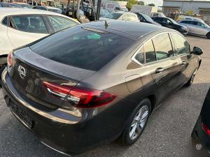 Brown Opel Insignia 2020 in Utena, with an engine capacity of 2.00 L and mileage of 210 thousand km for 8950 €, photo 5 on AUTOMOTO.COM.LV