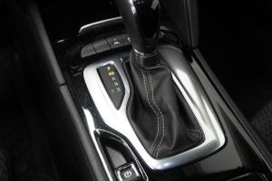 Brūns Opel Insignia 2022 Peetri, ar dzinēja tilpumu 1.50 L un nobraukumu 94 tūkst. km par 17850 €, foto 15 vietnē AUTOMOTO.COM.LV