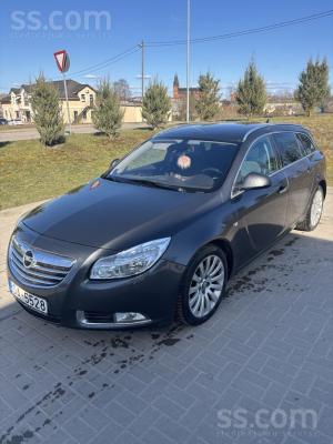 Brown Opel Insignia 2009 in Rezekne, with an engine capacity of 2.00 L and mileage of 451 thousand km for 2600 €, photo  on AUTOMOTO.COM.LV