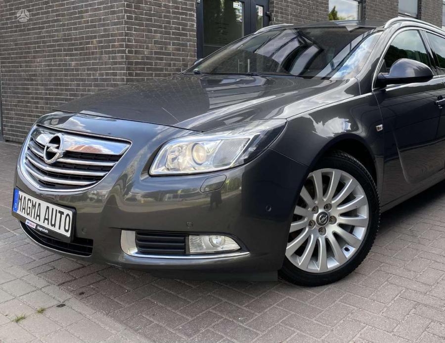 Brown Opel Insignia 2009 in Marijampole, with an engine capacity of 1.96 L and mileage of 278 thousand km for 3999 €, photo 8 on AUTOMOTO.COM.LV
