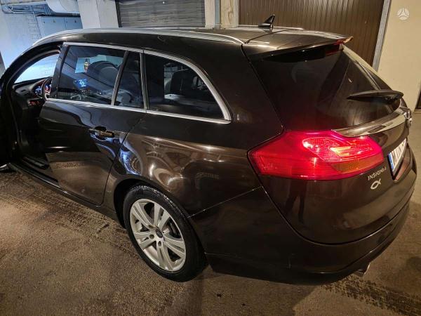 Brūns Opel Insignia 2011 Viļņa, ar dzinēja tilpumu 1.96 L un nobraukumu 251 tūkst. km par 4150 €, foto 2 vietnē AUTOMOTO.COM.LV