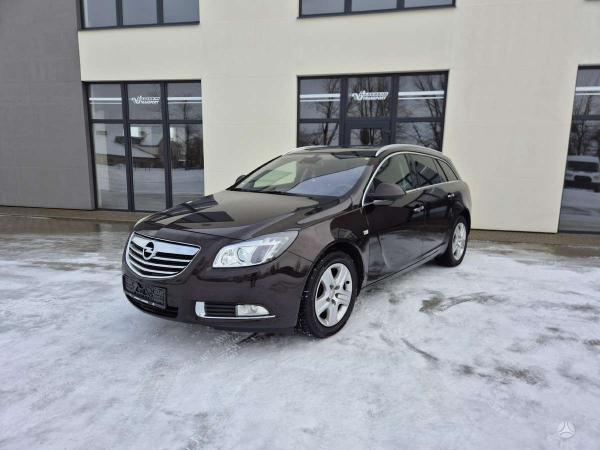 Brūns Opel Insignia 2011 Marijampole, ar dzinēja tilpumu 1.96 L un nobraukumu 240 tūkst. km par 3000 €, foto 1 vietnē AUTOMOTO.COM.LV