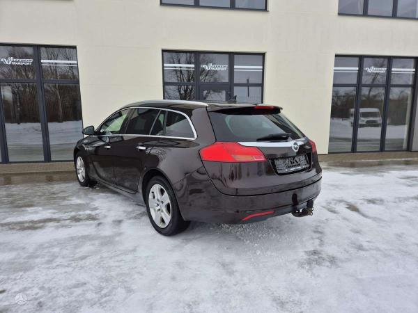 Brūns Opel Insignia 2011 Marijampole, ar dzinēja tilpumu 1.96 L un nobraukumu 240 tūkst. km par 3000 €, foto 6 vietnē AUTOMOTO.COM.LV
