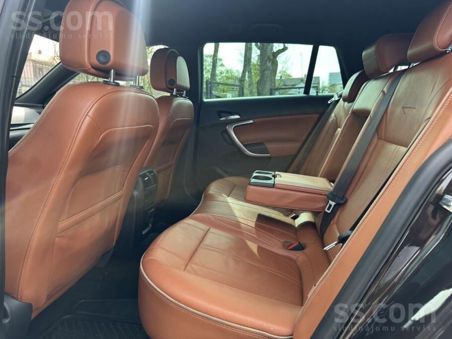 Brūns Opel Insignia 2011 Tukums, ar dzinēja tilpumu 2.00 L un nobraukumu 240 tūkst. km par 3950 €, foto 12 vietnē AUTOMOTO.COM.LV
