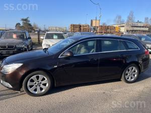 Brown Opel Insignia 2011 in Riga, with an engine capacity of 2.00 L and mileage of 0 thousand km for 4700 €, photo  on AUTOMOTO.COM.LV
