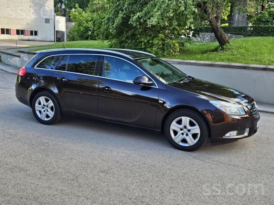 Brūns Opel Insignia 2011 Jēkabpils, ar dzinēja tilpumu 2.00 L un nobraukumu 211 tūkst. km par 5490 €, foto 5 vietnē AUTOMOTO.COM.LV