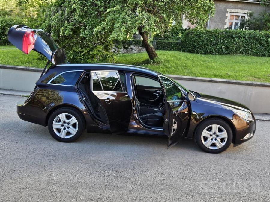 Brūns Opel Insignia 2011 Jēkabpils, ar dzinēja tilpumu 2.00 L un nobraukumu 211 tūkst. km par 5490 €, foto 24 vietnē AUTOMOTO.COM.LV