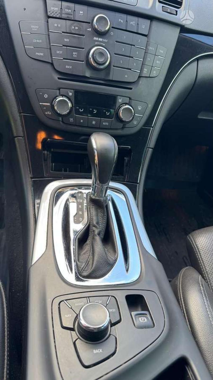 Brūns Opel Insignia 2011 Viļņa, ar dzinēja tilpumu 1.96 L un nobraukumu 197 tūkst. km par 3600 €, foto 7 vietnē AUTOMOTO.COM.LV