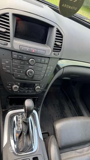 Brūns Opel Insignia 2011 Viļņa, ar dzinēja tilpumu 1.96 L un nobraukumu 197 tūkst. km par 3600 €, foto 8 vietnē AUTOMOTO.COM.LV