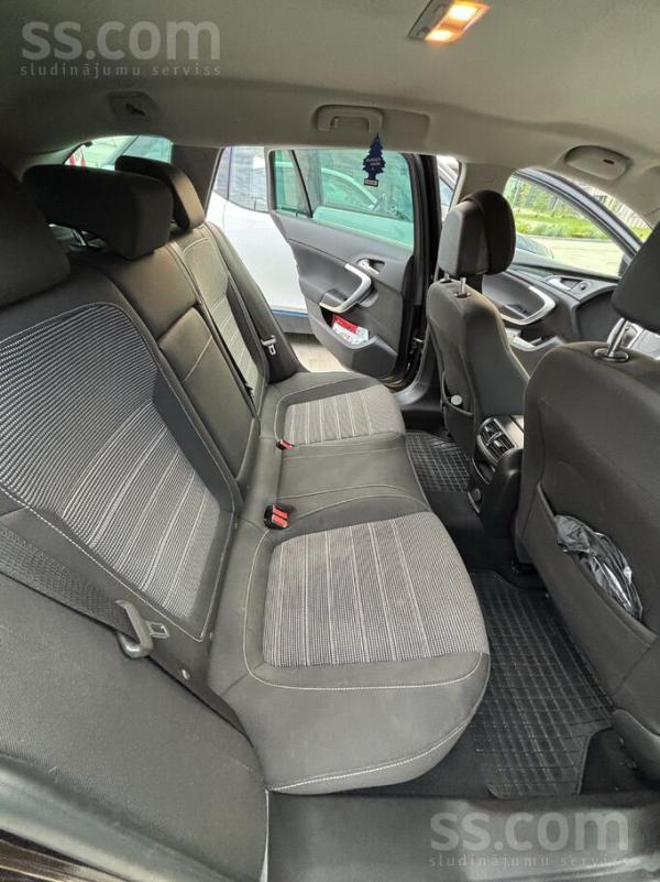 Brūns Opel Insignia 2011 Rīga, ar dzinēja tilpumu 2.00 L un nobraukumu 305 tūkst. km par 3500 €, foto 6 vietnē AUTOMOTO.COM.LV