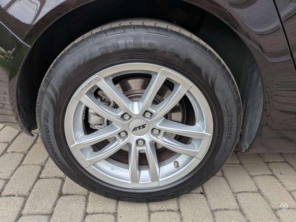 Brūns Opel Insignia 2011 Kauņa, ar dzinēja tilpumu 1.96 L un nobraukumu 229 tūkst. km par 4250 €, foto 10 vietnē AUTOMOTO.COM.LV