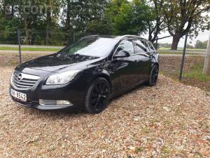 Brown Opel Insignia 2011 in Cesis, with an engine capacity of 2.00 L and mileage of 0 thousand km for 4900 €, photo 4 on AUTOMOTO.COM.LV