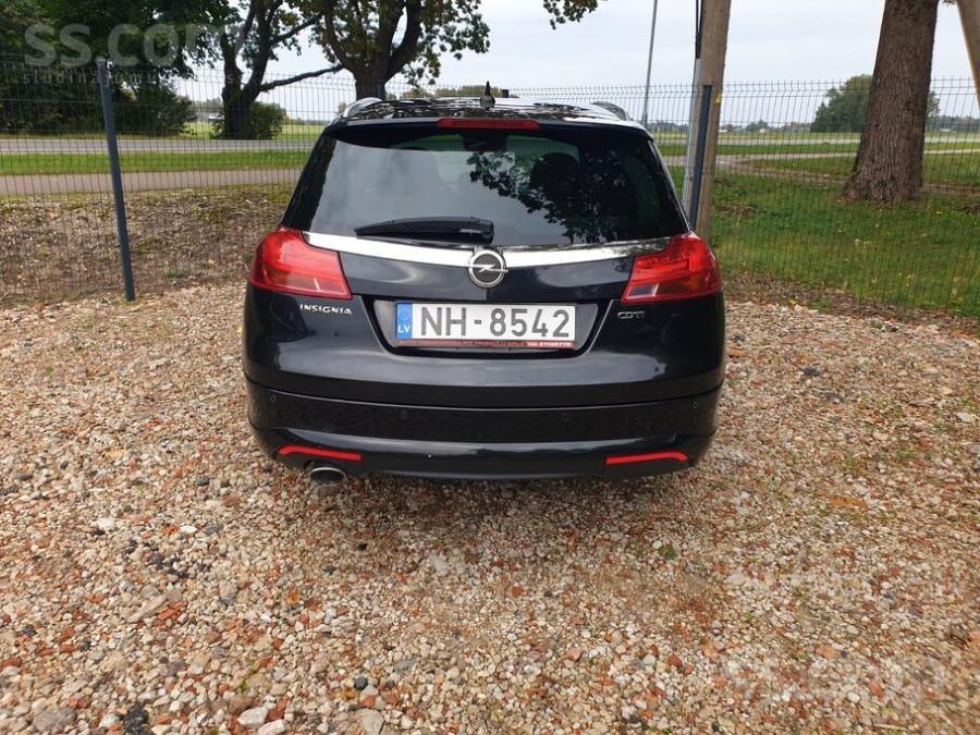 Brown Opel Insignia 2011 in Cesis, with an engine capacity of 2.00 L and mileage of 0 thousand km for 4900 €, photo 6 on AUTOMOTO.COM.LV