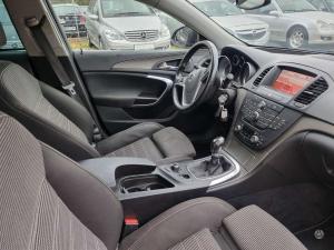 Brown Opel Insignia 2011 in Kaunas, with an engine capacity of 2.00 L and mileage of 250 thousand km for 2300 €, photo 6 on AUTOMOTO.COM.LV