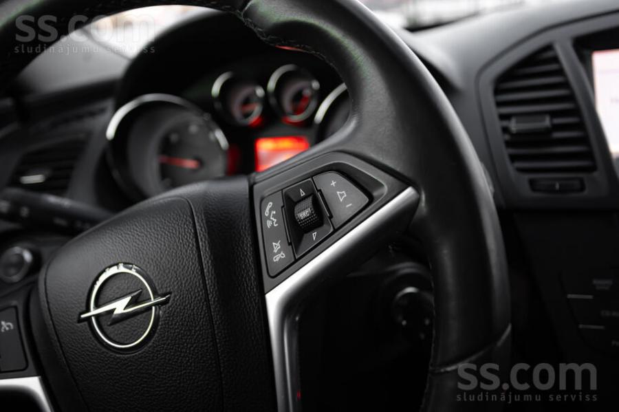 Коричневый Опель Инсигния 2012 в Елгава, объемом двигателя 2.00 л и пробегом 183 тыс. км за 5750 €, фото 9 на AUTOMOTO.COM.LV