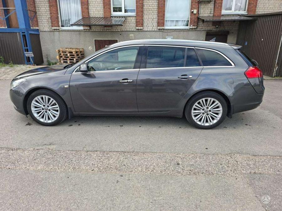 Brown Opel Insignia 2012 in Kaunas, with an engine capacity of 2.00 L and mileage of 183 thousand km for 4250 €, photo 12 on AUTOMOTO.COM.LV