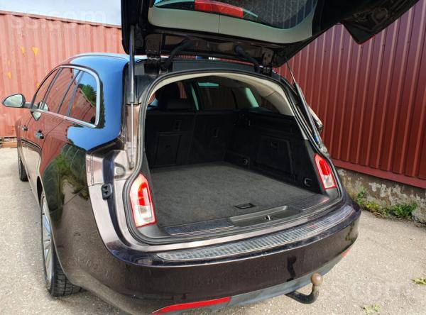 Brūns Opel Insignia 2012 Liepāja, ar dzinēja tilpumu 2.00 L un nobraukumu 340 tūkst. km par 3250 €, foto 5 vietnē AUTOMOTO.COM.LV