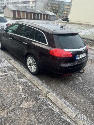 Brown Opel Insignia 2012 in Liepaja, with an engine capacity of 2.00 L and mileage of 340 thousand km for 3250 €, photo 10 on AUTOMOTO.COM.LV