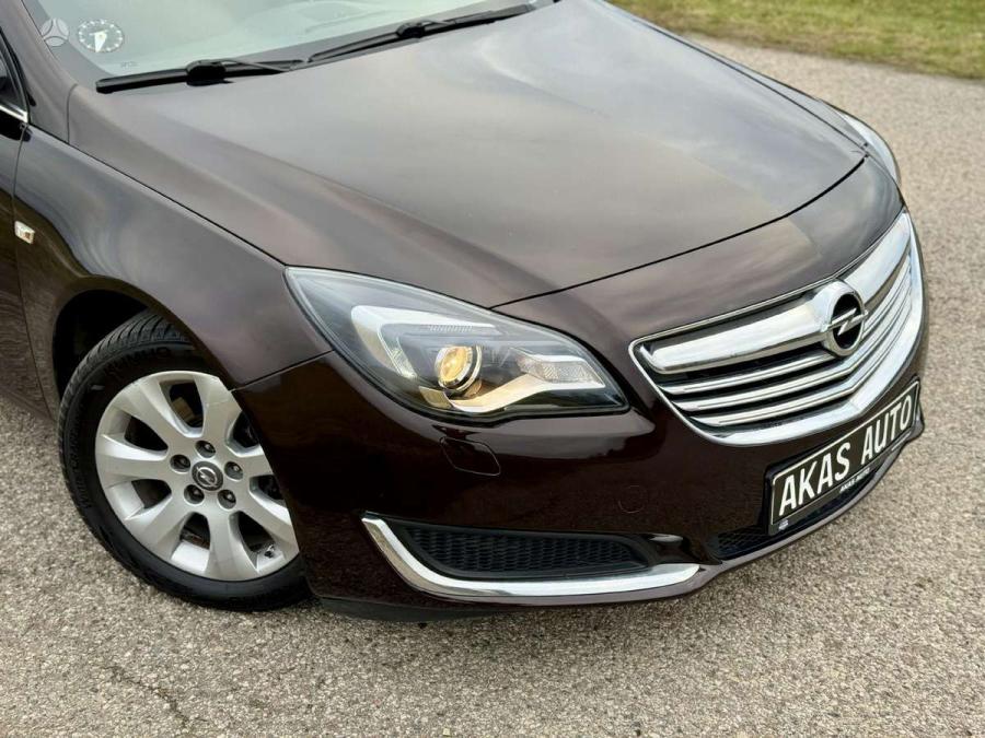 Brown Opel Insignia 2013 in Vilkaviskis, with an engine capacity of 1.96 L and mileage of 162 thousand km for 6900 €, photo 7 on AUTOMOTO.COM.LV