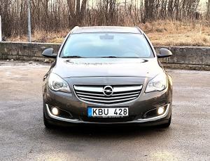 Brown Opel Insignia 2013 in Vilnius, with an engine capacity of 2.00 L and mileage of 188 thousand km for 3999 €, photo 2 on AUTOMOTO.COM.LV