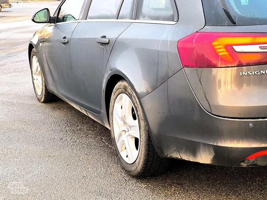 Brown Opel Insignia 2013 in Vilnius, with an engine capacity of 2.00 L and mileage of 188 thousand km for 3999 €, photo 12 on AUTOMOTO.COM.LV
