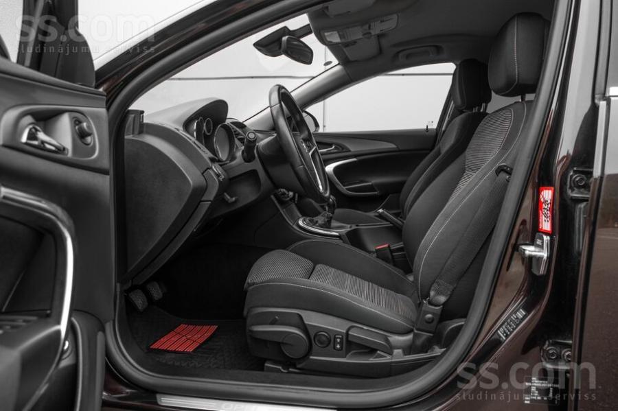 Brūns Opel Insignia 2013 Rīga, ar dzinēja tilpumu 2.00 L un nobraukumu 230 tūkst. km par 3990 €, foto 11 vietnē AUTOMOTO.COM.LV