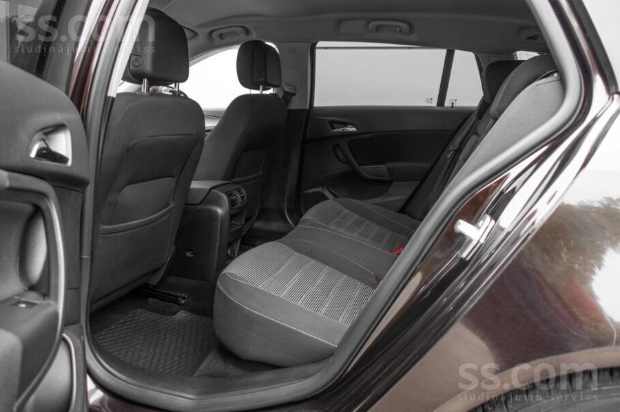 Brūns Opel Insignia 2013 Rīga, ar dzinēja tilpumu 2.00 L un nobraukumu 230 tūkst. km par 3990 €, foto 13 vietnē AUTOMOTO.COM.LV