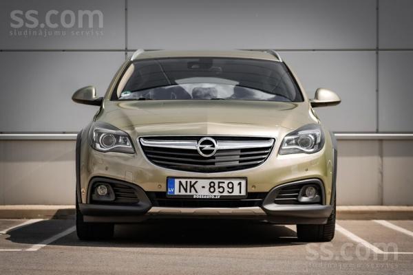 Brown Opel Insignia 2013 in Riga, with an engine capacity of 2.00 L and mileage of 268 thousand km for 6500 €, photo 3 on AUTOMOTO.COM.LV