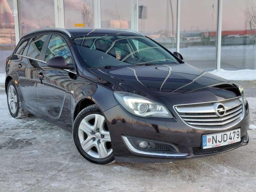Brown Opel Insignia 2014 in Vilnius, with an engine capacity of 1.96 L and mileage of 354 thousand km for 5000 €, photo 1 on AUTOMOTO.COM.LV
