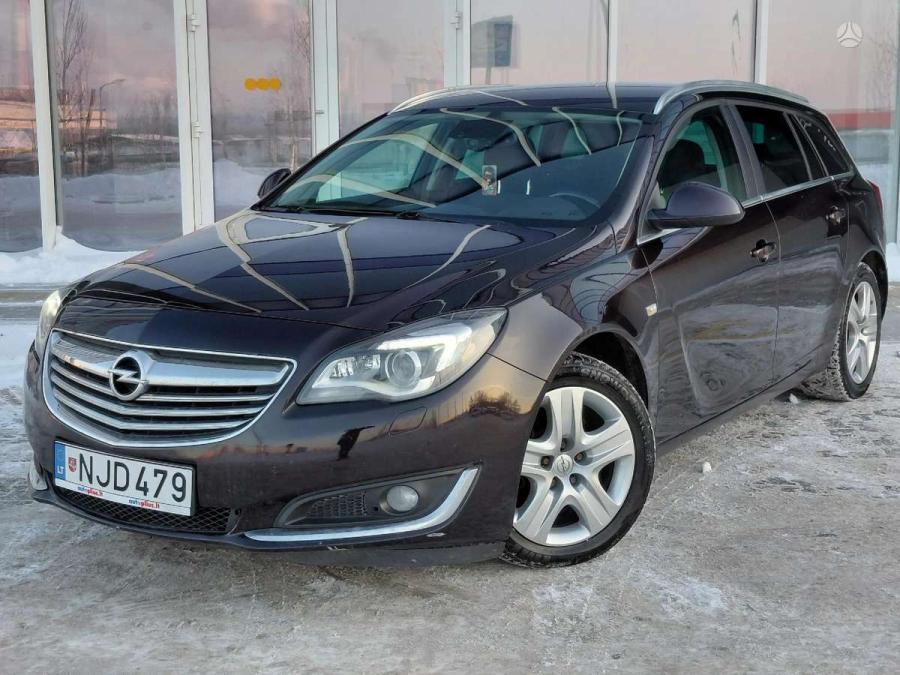 Brown Opel Insignia 2014 in Vilnius, with an engine capacity of 1.96 L and mileage of 354 thousand km for 5000 €, photo 3 on AUTOMOTO.COM.LV