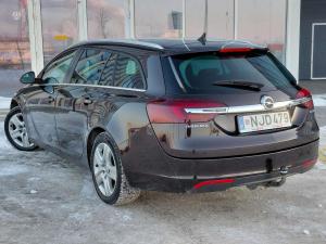 Brown Opel Insignia 2014 in Vilnius, with an engine capacity of 1.96 L and mileage of 354 thousand km for 5000 €, photo 4 on AUTOMOTO.COM.LV