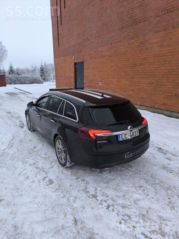 Brown Opel Insignia 2014 in Dobele, with an engine capacity of 2.00 L and mileage of 270 thousand km for 3300 €, photo 6 on AUTOMOTO.COM.LV