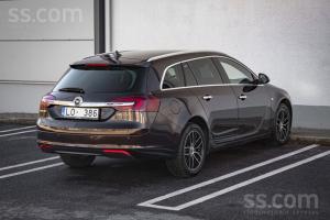 Brown Opel Insignia 2014 in Riga, with an engine capacity of 2.00 L and mileage of 270 thousand km for 7690 €, photo 5 on AUTOMOTO.COM.LV