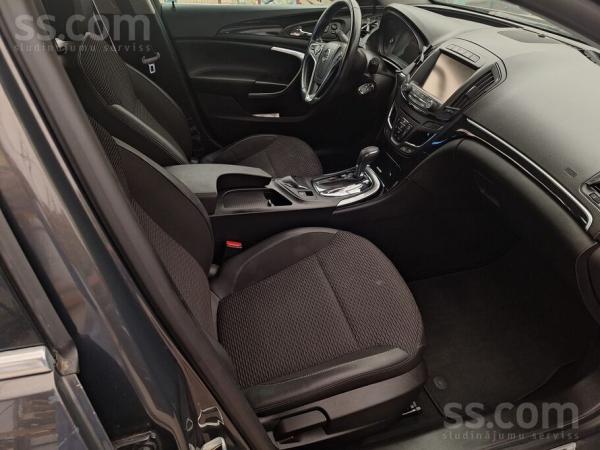 Brown Opel Insignia 2014 in Kuldiga, with an engine capacity of 2.00 L and mileage of 308 thousand km for 5300 €, photo 5 on AUTOMOTO.COM.LV