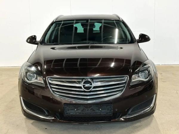 Brown Opel Insignia 2014 in Jurmala, with an engine capacity of 2.00 L and mileage of 287 thousand km for 5650 €, photo 3 on AUTOMOTO.COM.LV