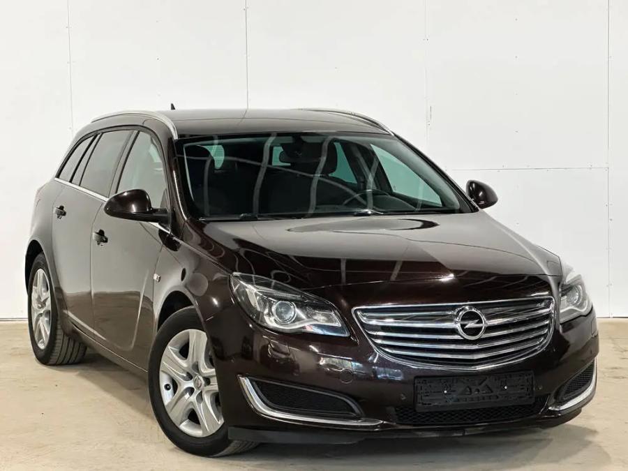 Brown Opel Insignia 2014 in Jurmala, with an engine capacity of 2.00 L and mileage of 287 thousand km for 5650 €, photo 6 on AUTOMOTO.COM.LV