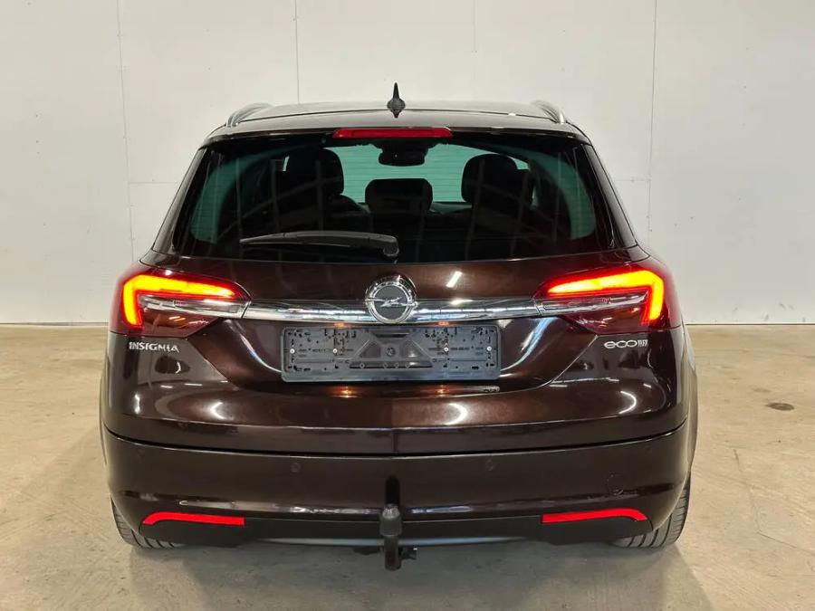 Brown Opel Insignia 2014 in Jurmala, with an engine capacity of 2.00 L and mileage of 287 thousand km for 5650 €, photo 11 on AUTOMOTO.COM.LV