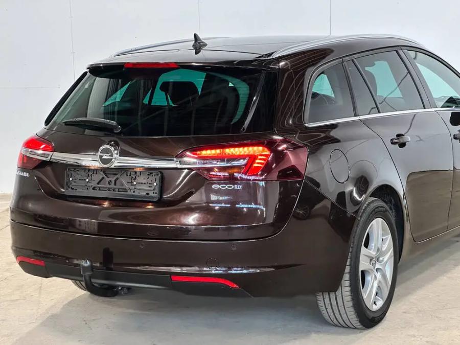 Brown Opel Insignia 2014 in Jurmala, with an engine capacity of 2.00 L and mileage of 287 thousand km for 5650 €, photo 14 on AUTOMOTO.COM.LV