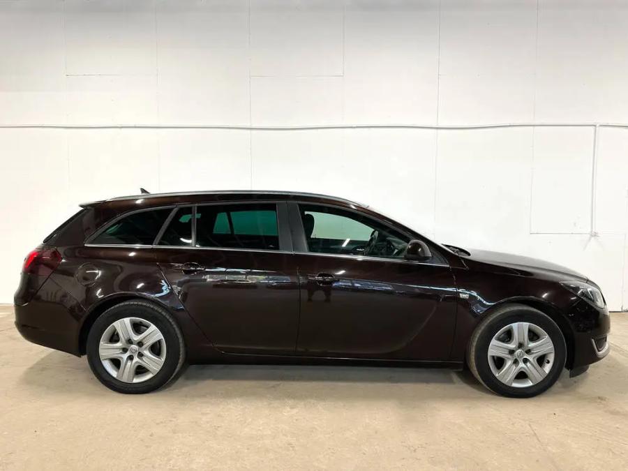 Brown Opel Insignia 2014 in Jurmala, with an engine capacity of 2.00 L and mileage of 287 thousand km for 5650 €, photo 16 on AUTOMOTO.COM.LV