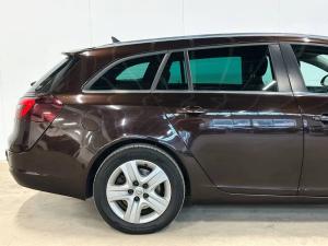Brown Opel Insignia 2014 in Jurmala, with an engine capacity of 2.00 L and mileage of 287 thousand km for 5650 €, photo 17 on AUTOMOTO.COM.LV