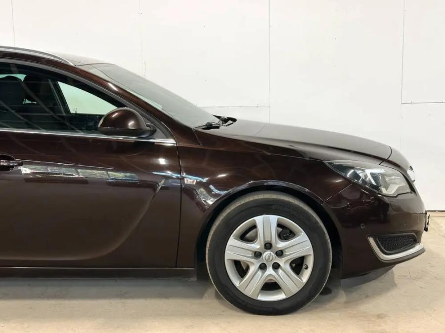 Brown Opel Insignia 2014 in Jurmala, with an engine capacity of 2.00 L and mileage of 287 thousand km for 5650 €, photo 18 on AUTOMOTO.COM.LV